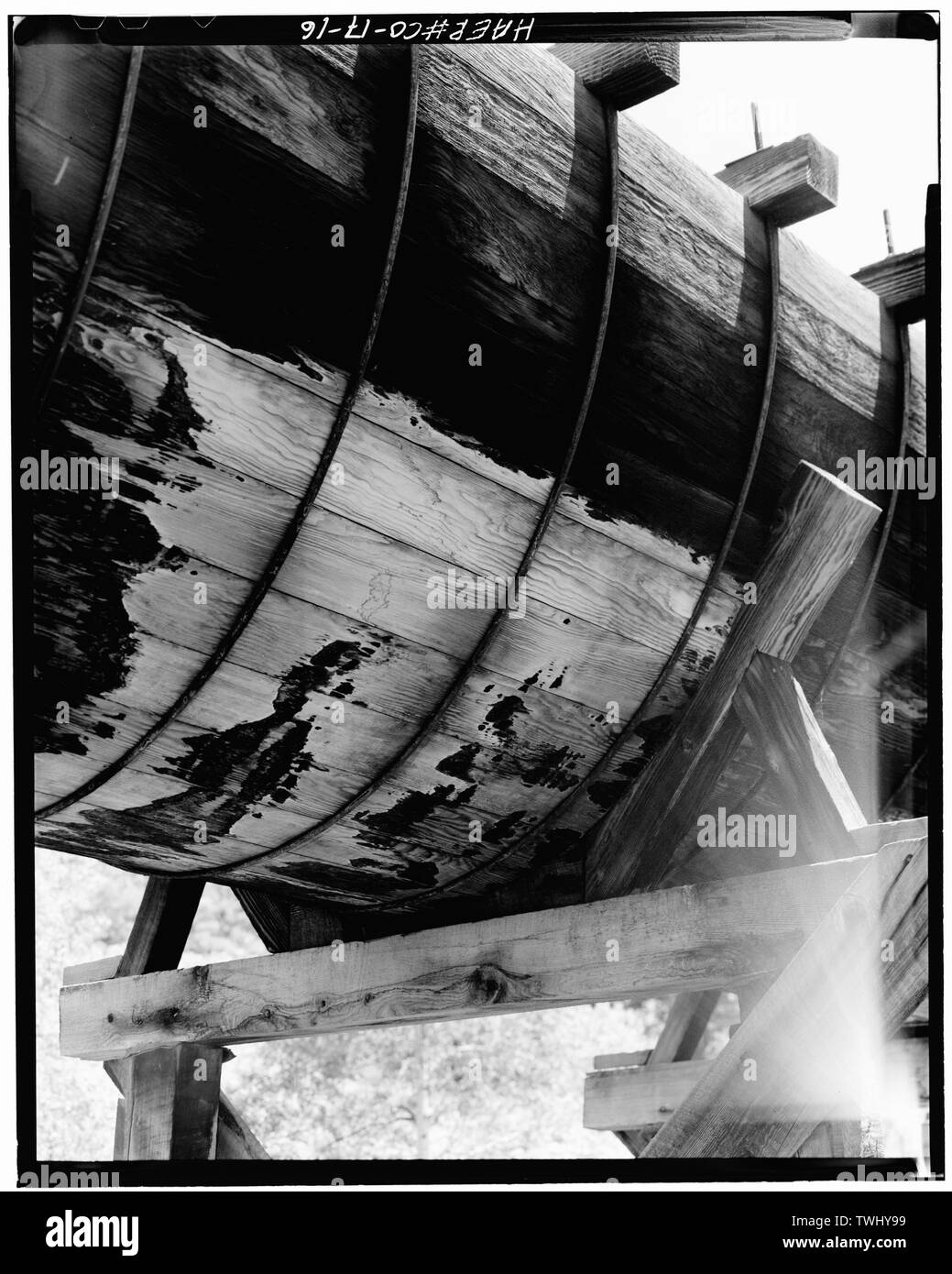 SIDE VIEW SHOWING DETAIL OF TYPICAL SECTION OF FLUME-1980 - Power Flume ...