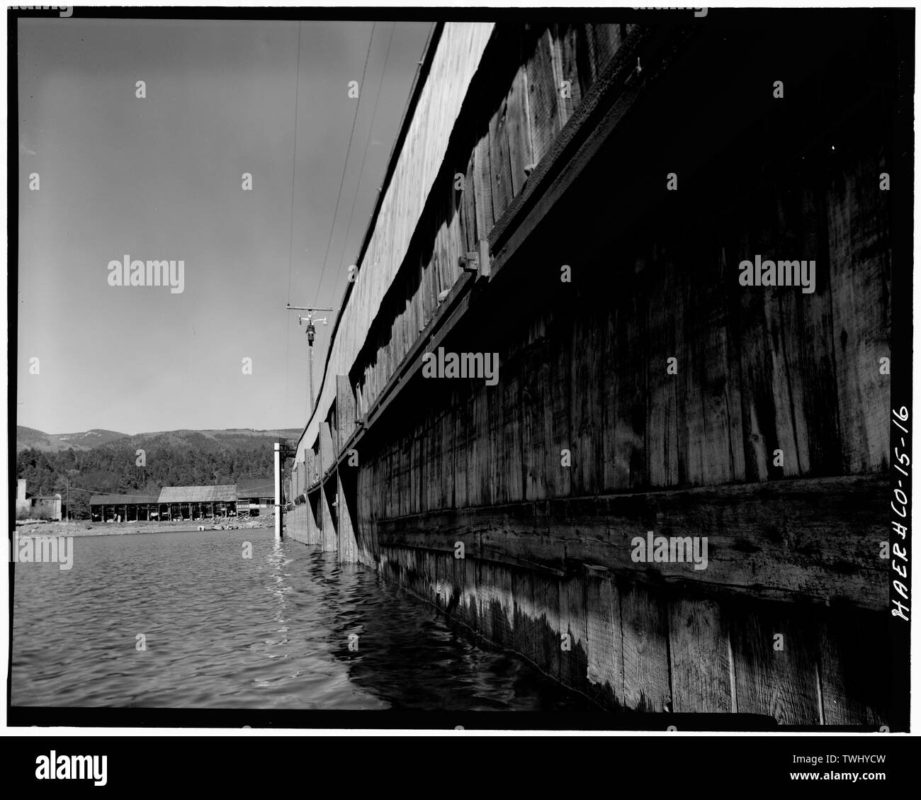 SIDE VIEW; DETAIL OF UPSTREAM FACE OF DAM-1980 - Terminal Dam, Tacoma ...