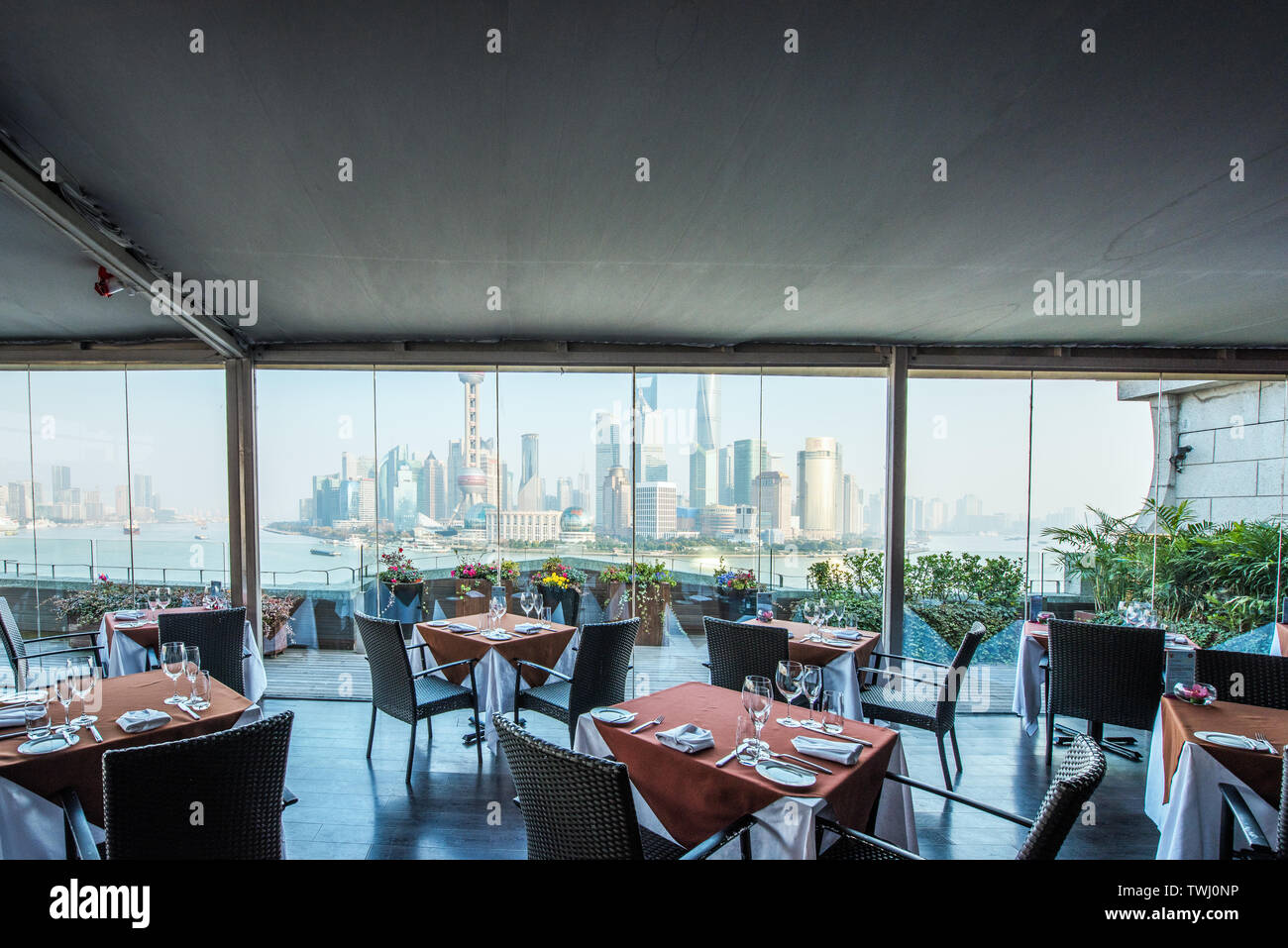 Shanghai restaurant table hi-res stock photography and images - Alamy