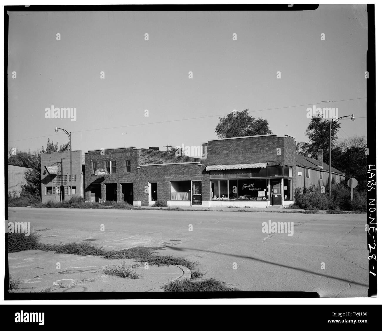 Sam Amato, Photographer October 1977 SOUTHEAST (FRONT) ELEVATION ...