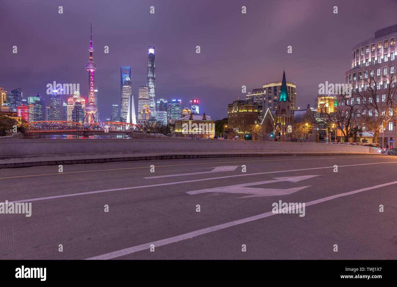 Shanghai night scenery hi-res stock photography and images - Alamy