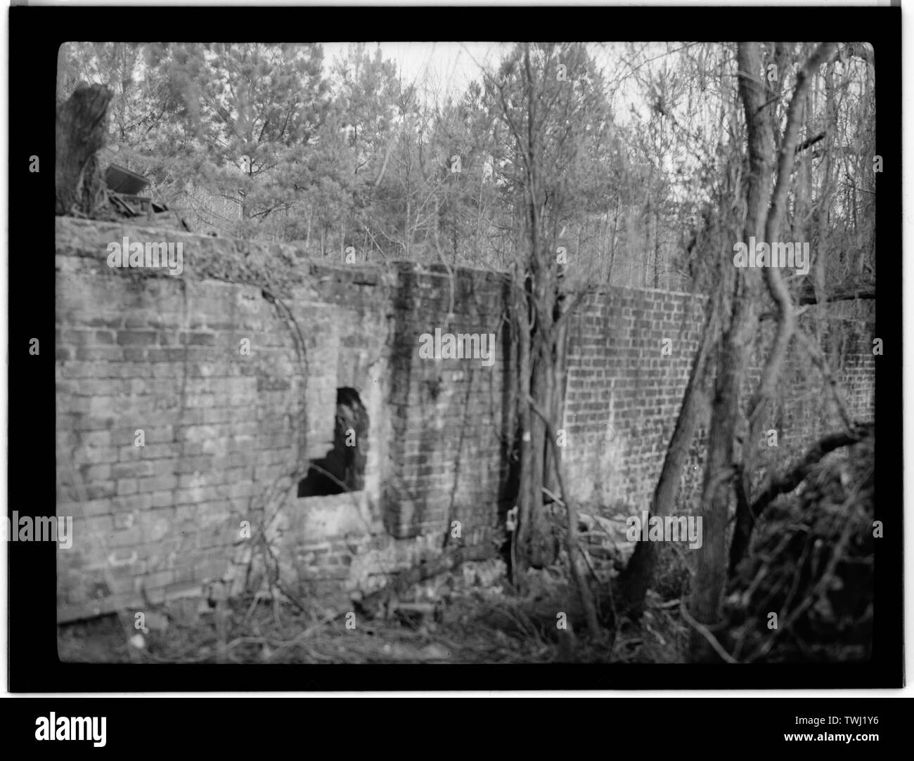 V lock Black and White Stock Photos & Images - Alamy