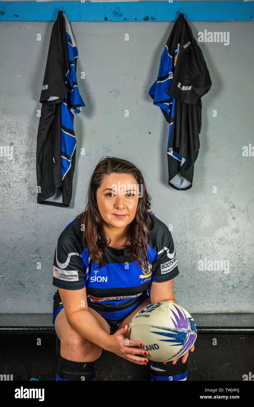 Female Rugby Player Picture Copyright Chris Watt Tel - 07887 554 193 ...
