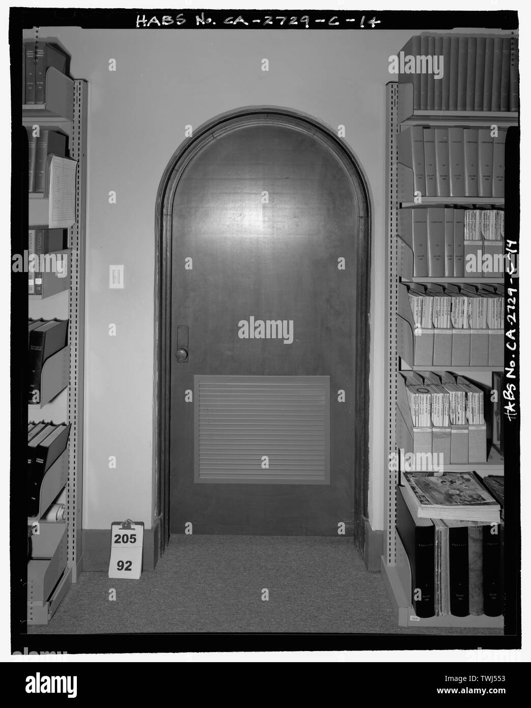 Archive room Black and White Stock Photos & Images - Alamy