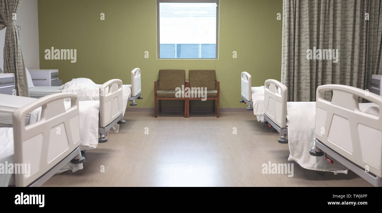 Empty ward in hospital Stock Photo - Alamy