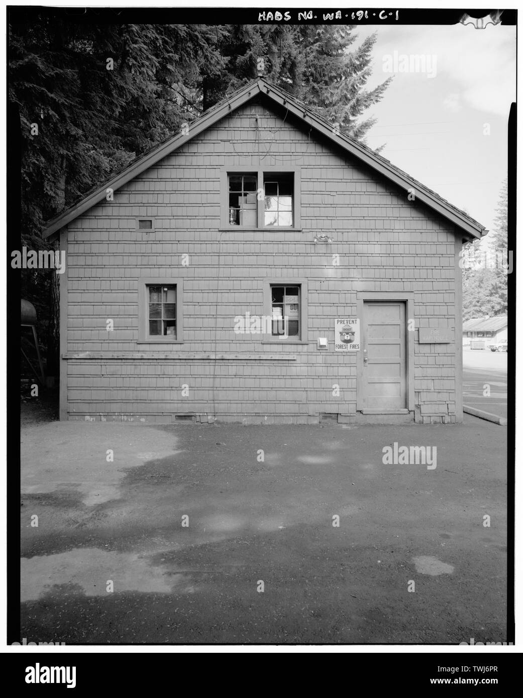 Fire station operations Cut Out Stock Images & Pictures - Alamy