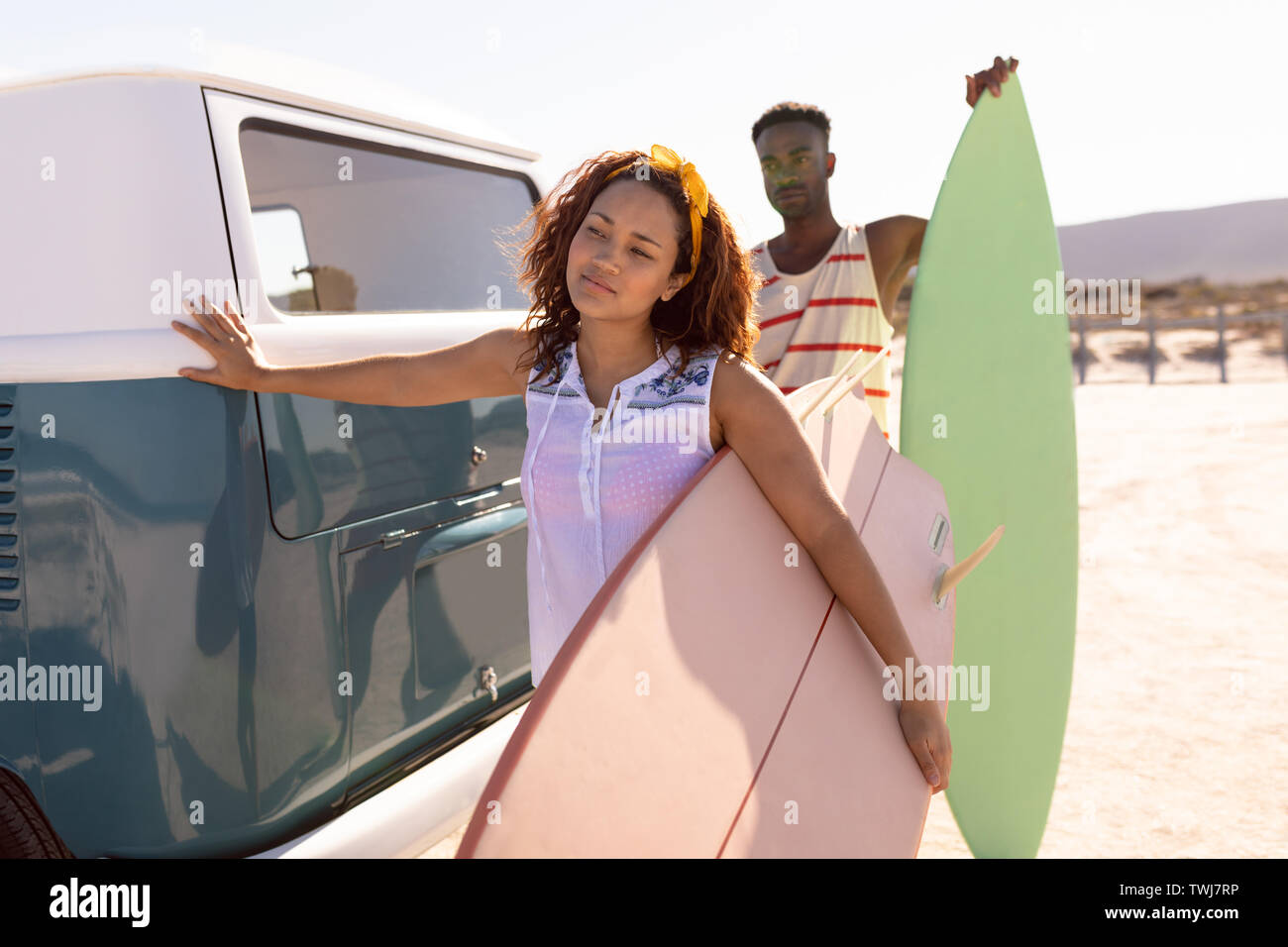 Surfing with friends hi-res stock photography and images - Alamy