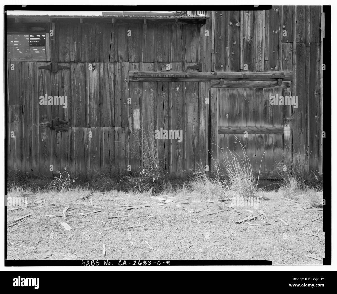 Shop side road Cut Out Stock Images & Pictures - Alamy