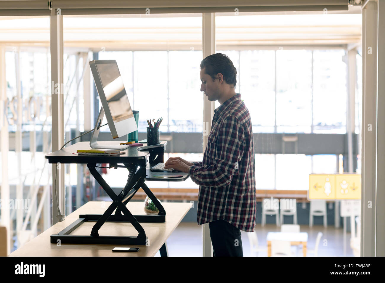 Ergonomic desk hi-res stock photography and images - Alamy