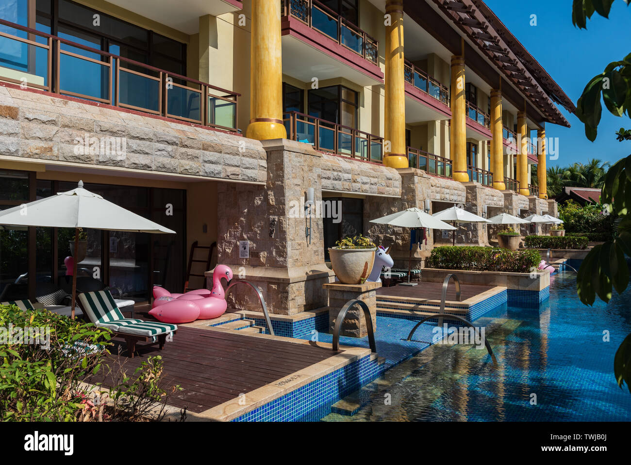 Reggie Resort, Yalong Bay, Sanya Stock Photo - Alamy