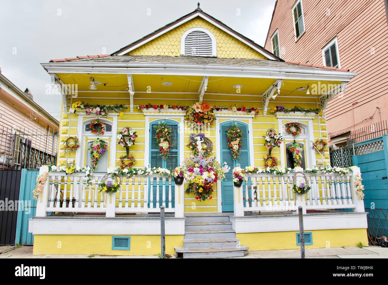 Yellow French Quarter Homes French Quarter Townhouse For $2.9M Offers