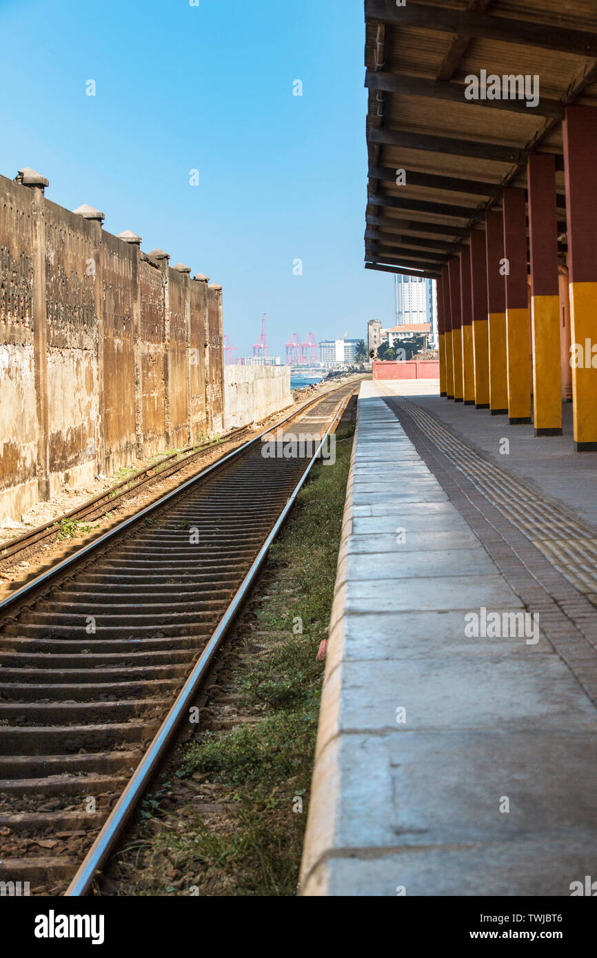 The seaside train station in Colombo, Sri Lanka, is based on the ...