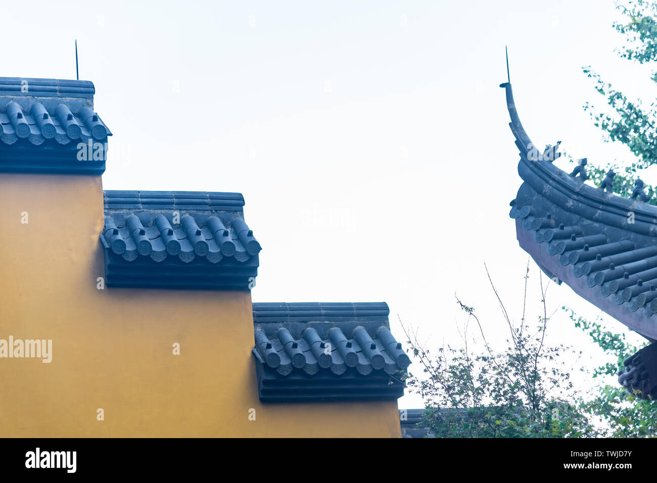 A corner of the architecture of the Yongfu Temple in Feilaifeng Stock ...