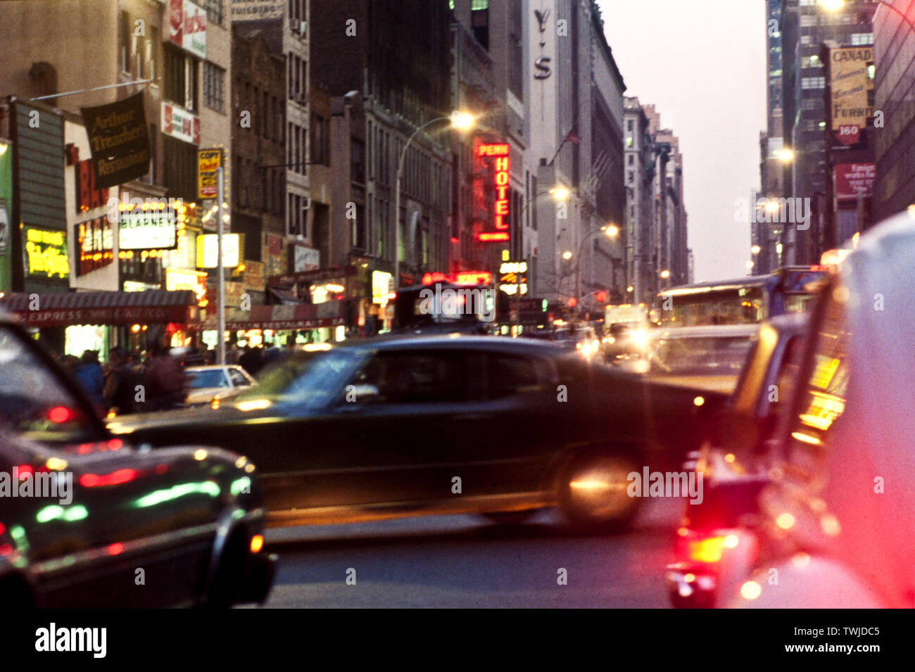 New york scene 1980 hi-res stock photography and images - Alamy