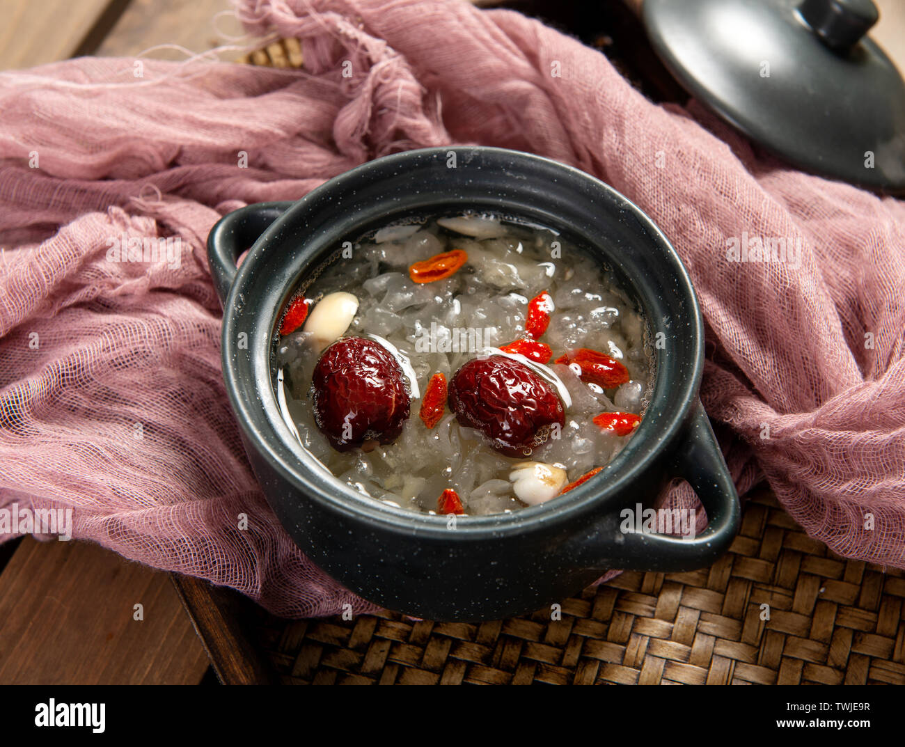 Silver ear soup hi-res stock photography and images - Alamy