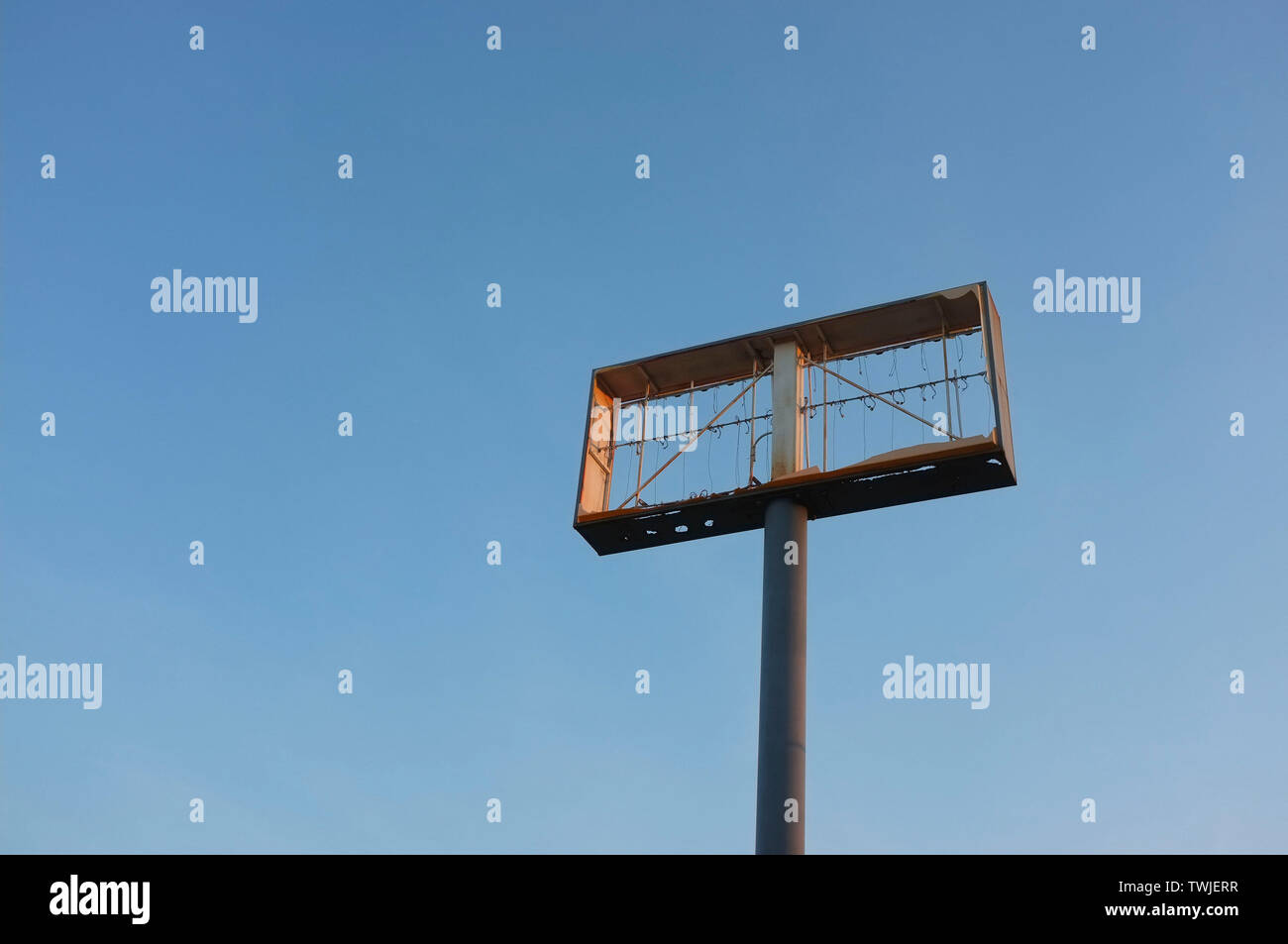 Broken advertising sign abandoned hi-res stock photography and images ...
