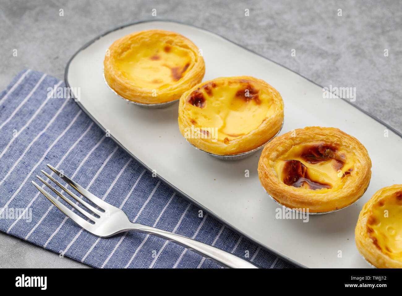 Tart liquid hi-res stock photography and images - Alamy