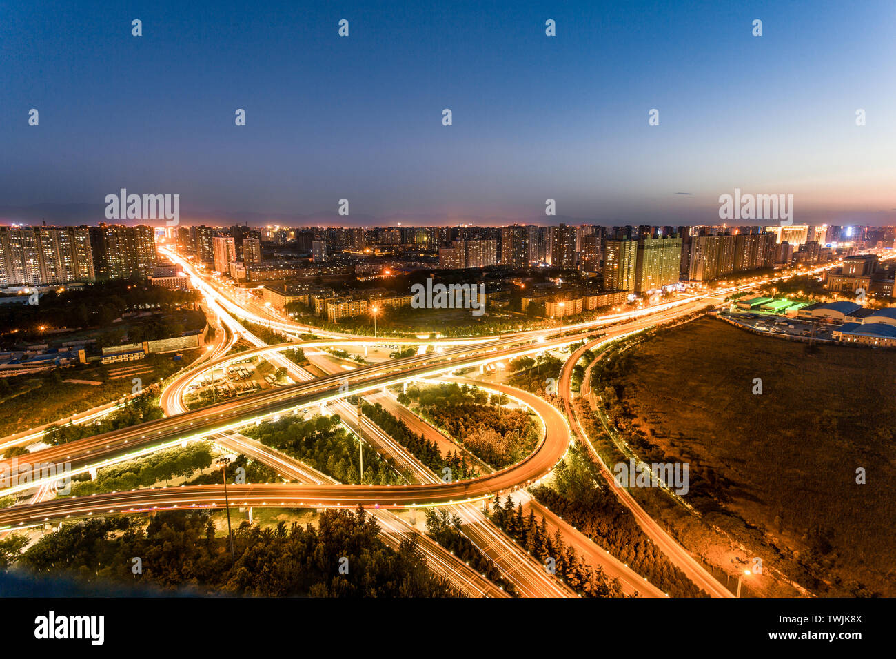Xian city avenue hi-res stock photography and images - Alamy