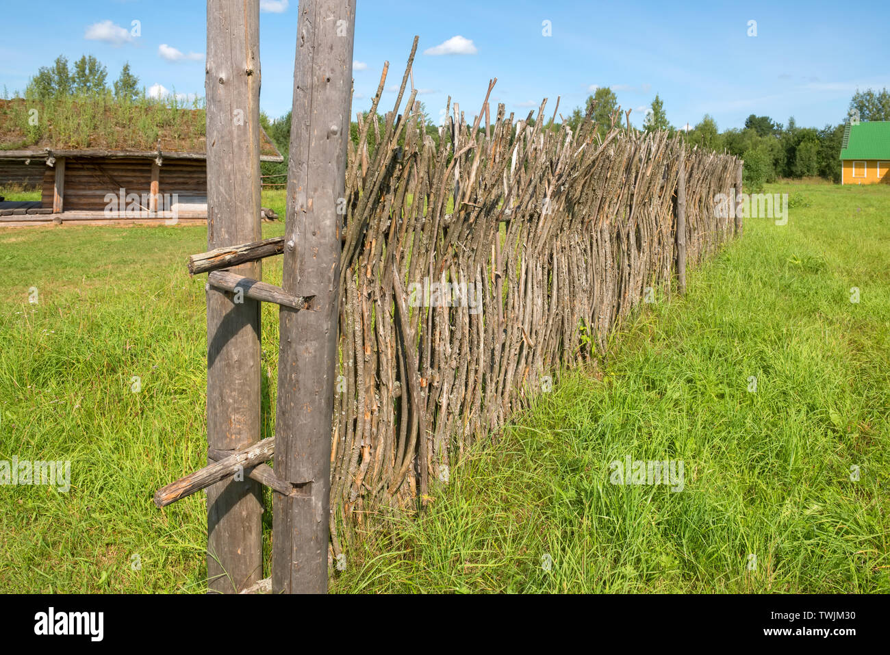 Traditional slavic wattle fence in the village Stock Photo - Alamy