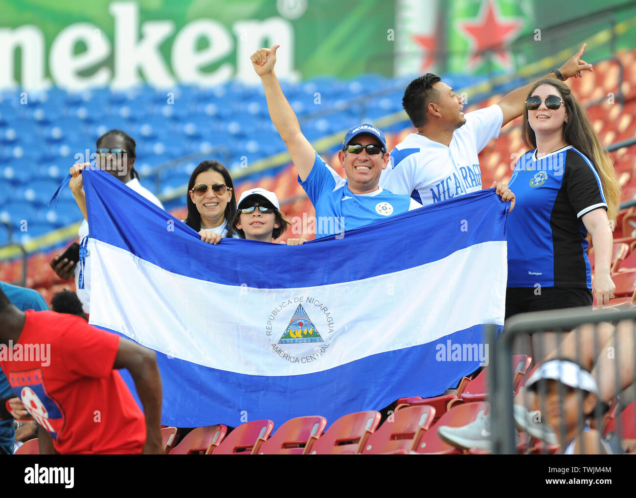 Usa and nicaragua flag hi-res stock photography and images - Alamy