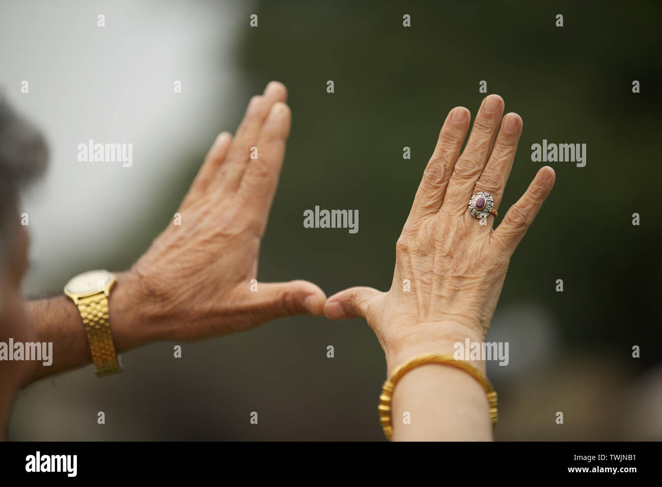 Finger Frame High Resolution Stock Photography and Images - Alamy