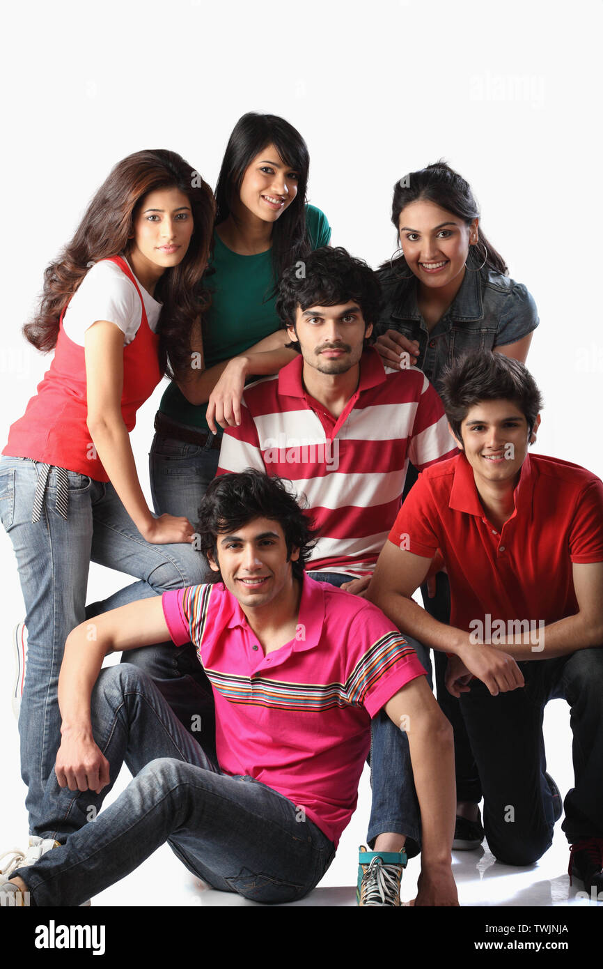 Group of friends smiling Stock Photo - Alamy