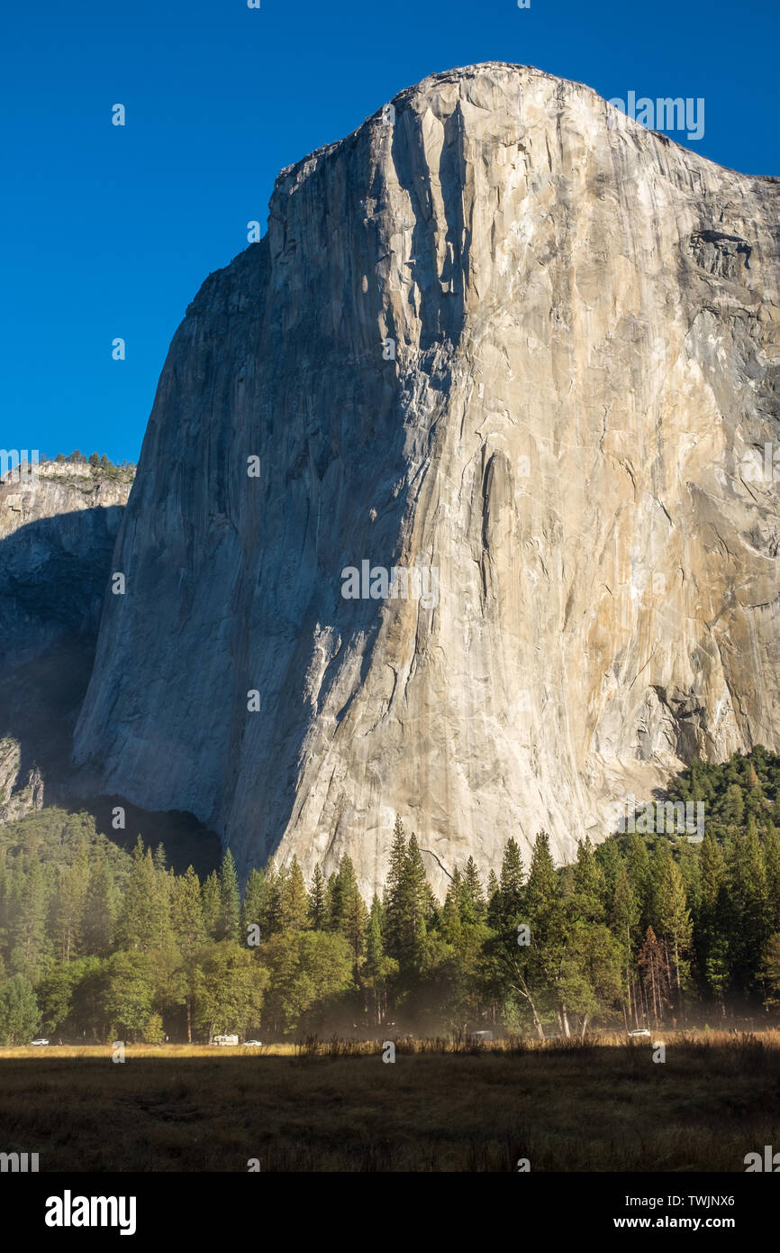 El capitan mountain from valley floor hi-res stock photography and ...