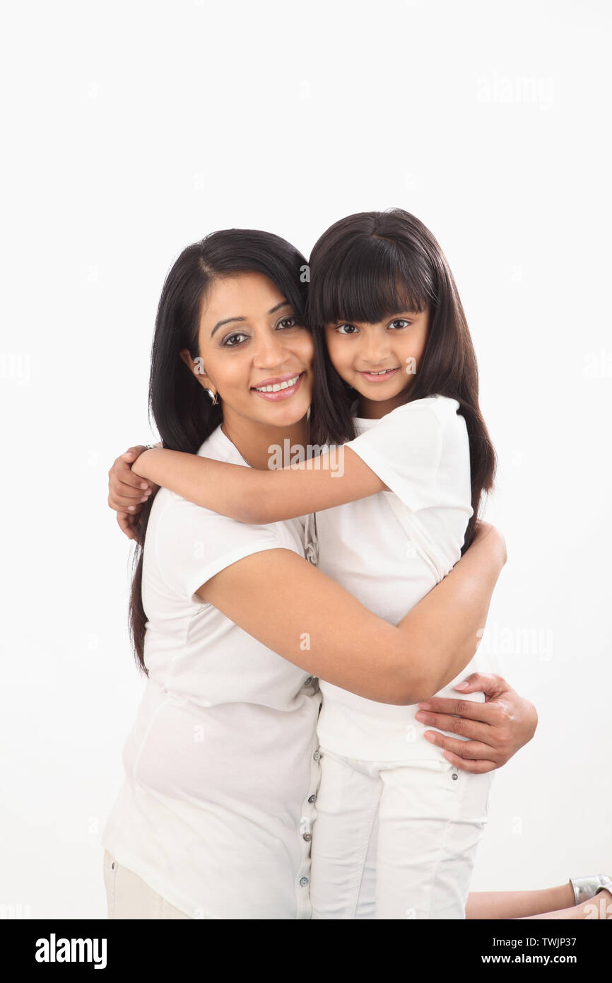Full length photo hugging hi-res stock photography and images - Alamy