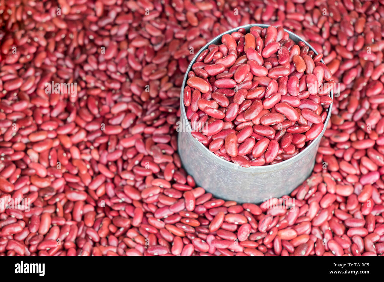 Canned small red beans hi-res stock photography and images - Alamy