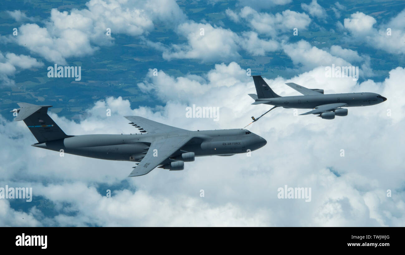 171st air refueling wing hi-res stock photography and images - Alamy