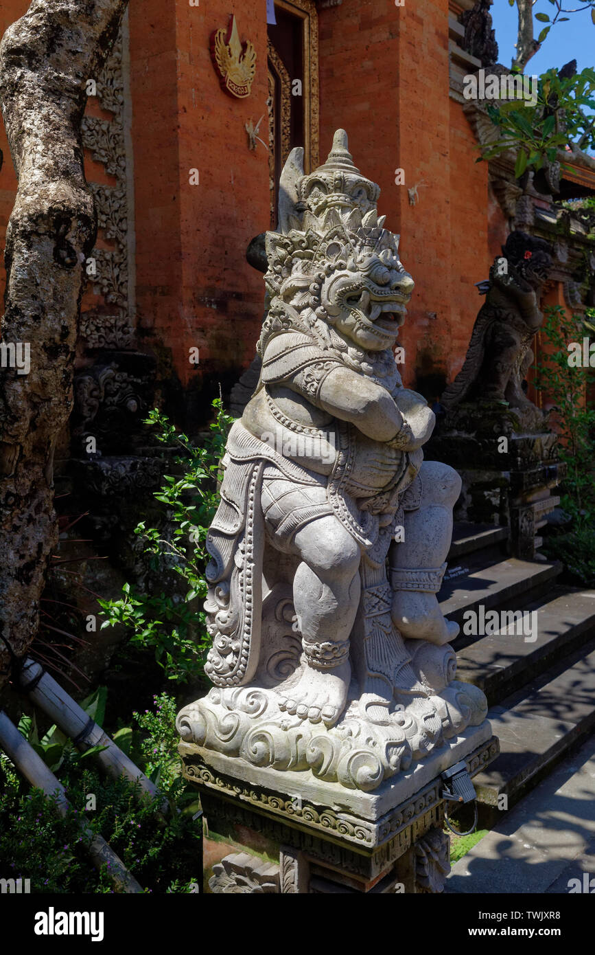 Bedogol statue hi-res stock photography and images - Alamy