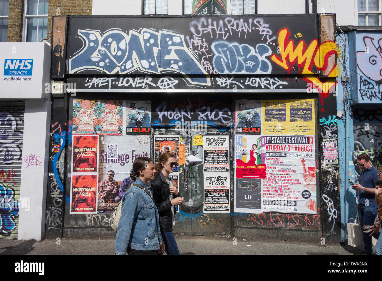 Graffiti shop front hi-res stock photography and images - Alamy