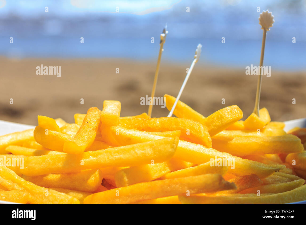 French fries eating children hi-res stock photography and images - Alamy