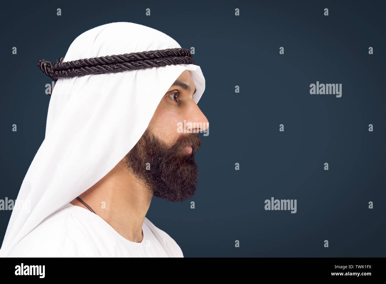Arabian posing hi-res stock photography and images - Alamy