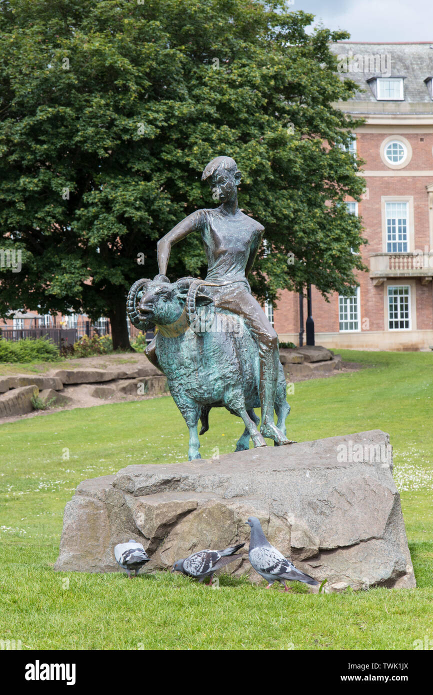 Ram statue hi-res stock photography and images - Alamy