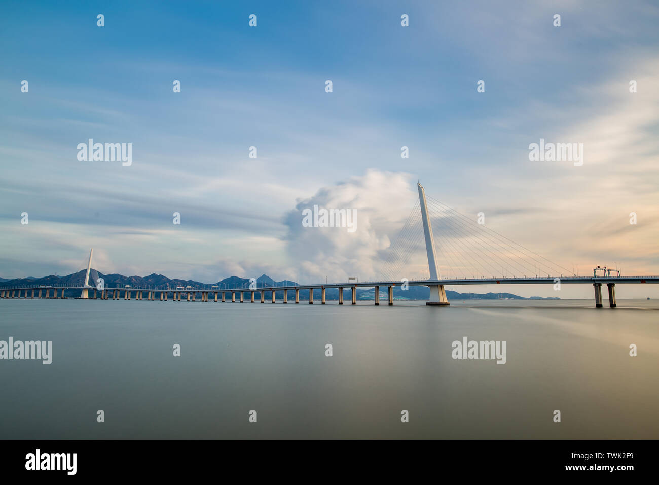 Shenzhen bay bridge and shenzhen shenzhen bay long exposure scenic hi ...