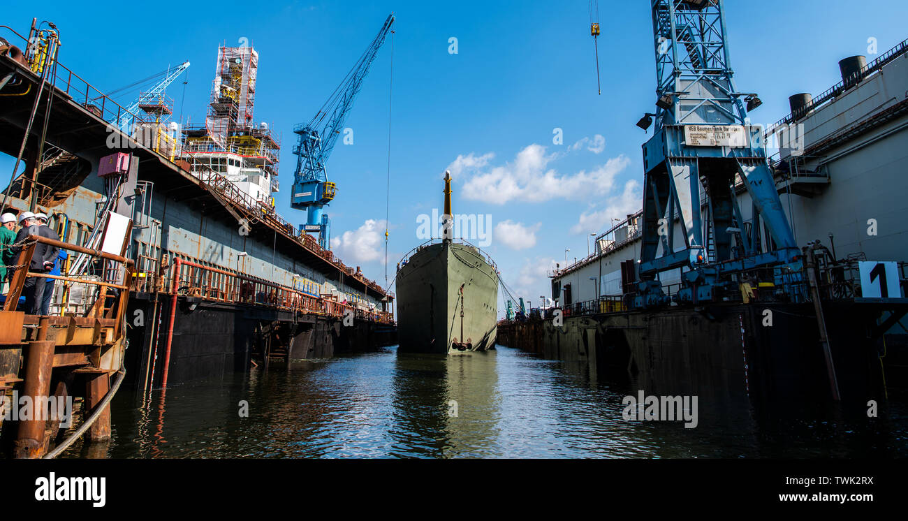 German naval training hi-res stock photography and images - Alamy