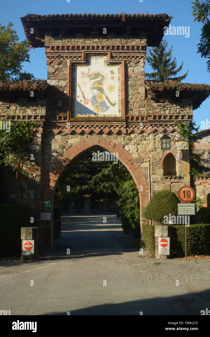 Neo medieval hi-res stock photography and images - Alamy