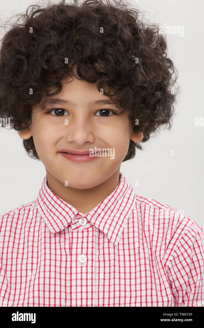 Portrait of a boy smiling Stock Photo - Alamy