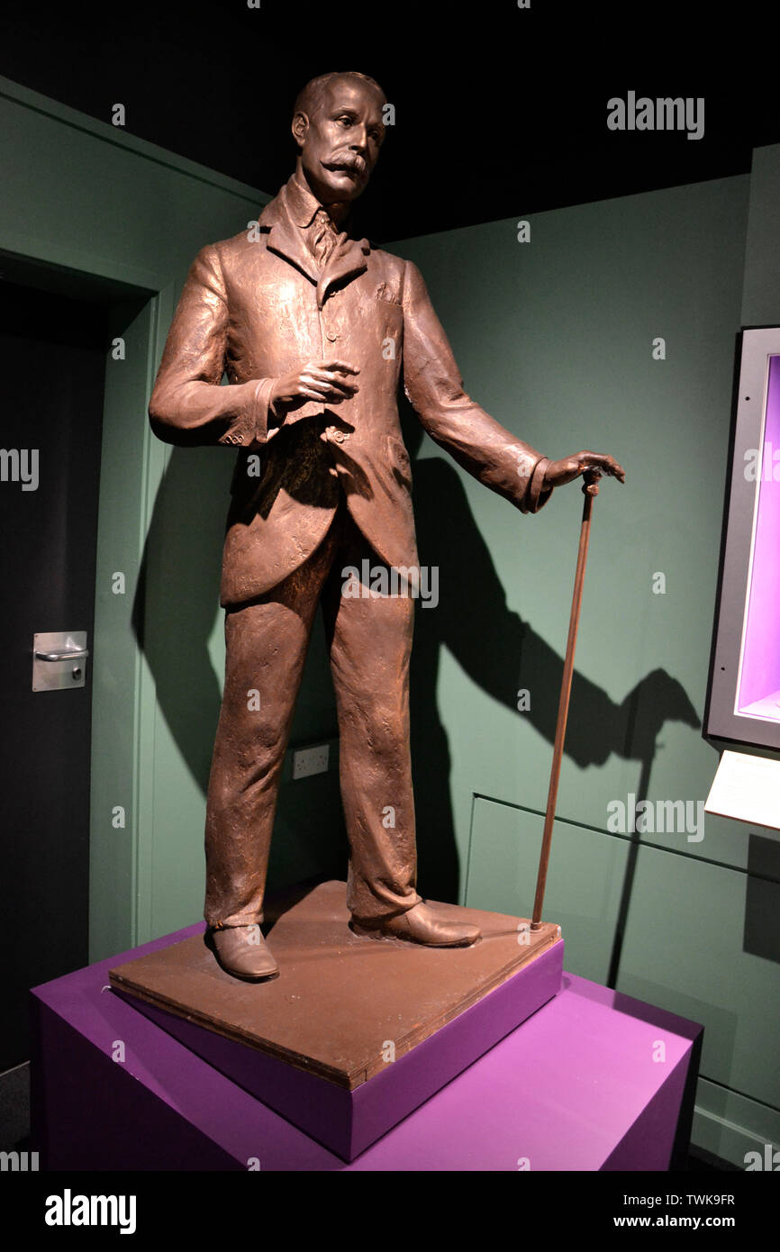 Edward elgar statue great malvern hi-res stock photography and images ...