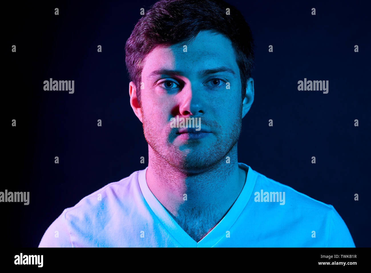 Neon night portrait hi-res stock photography and images - Alamy