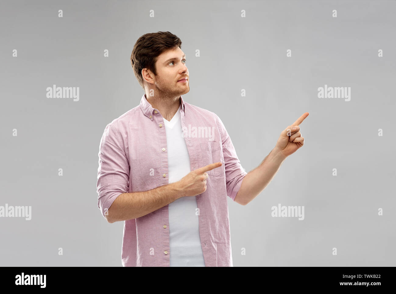 Man showing something hi-res stock photography and images - Alamy