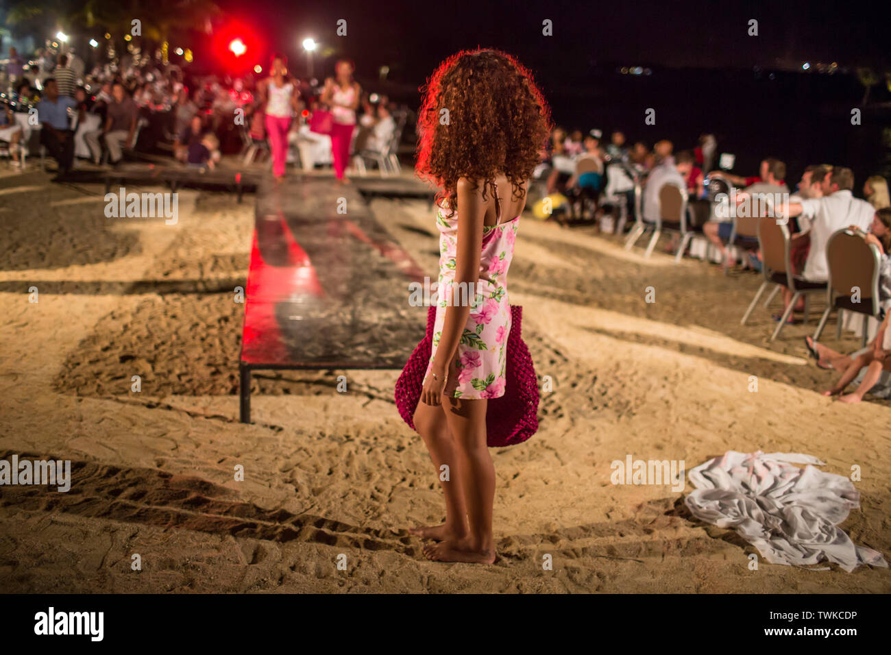 Beach fashion runway hi-res stock photography and images - Alamy