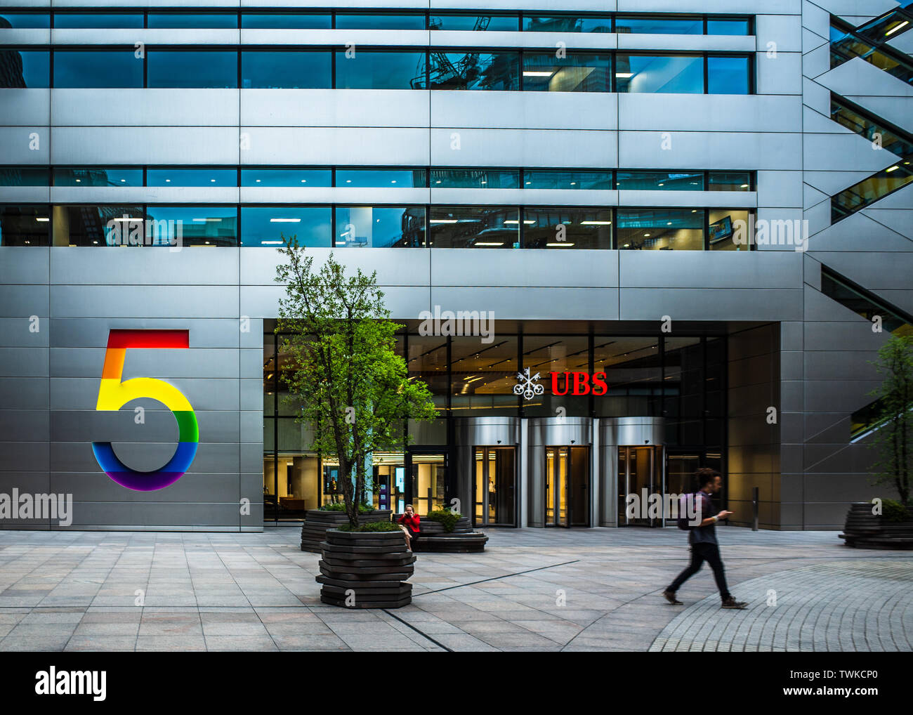UBS 5 Broadgate in the City of London - the new UBS offices, designed ...