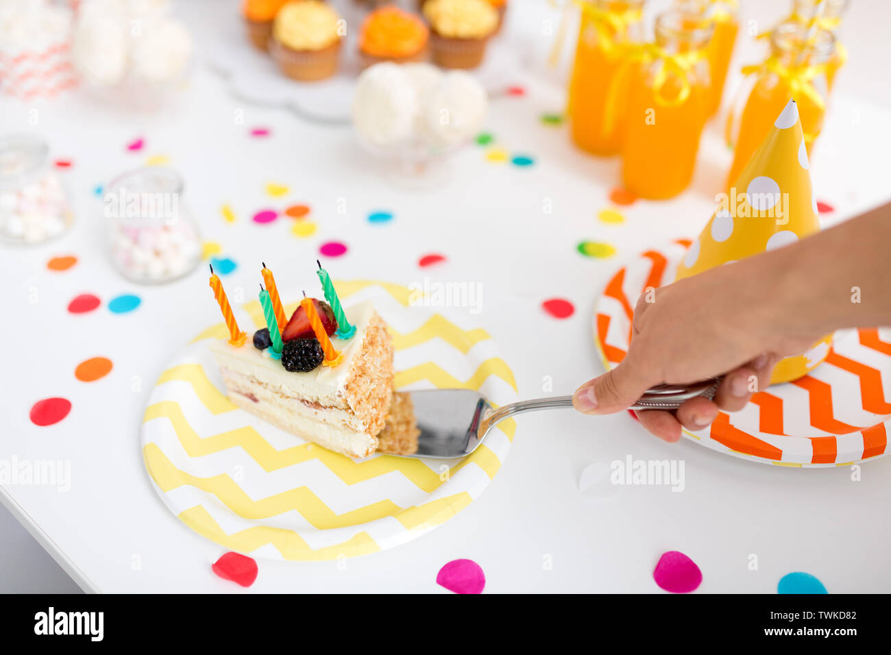 Hand cake hi-res stock photography and images - Alamy