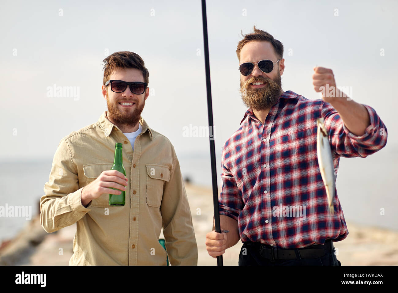 Fish for beer hi-res stock photography and images - Alamy