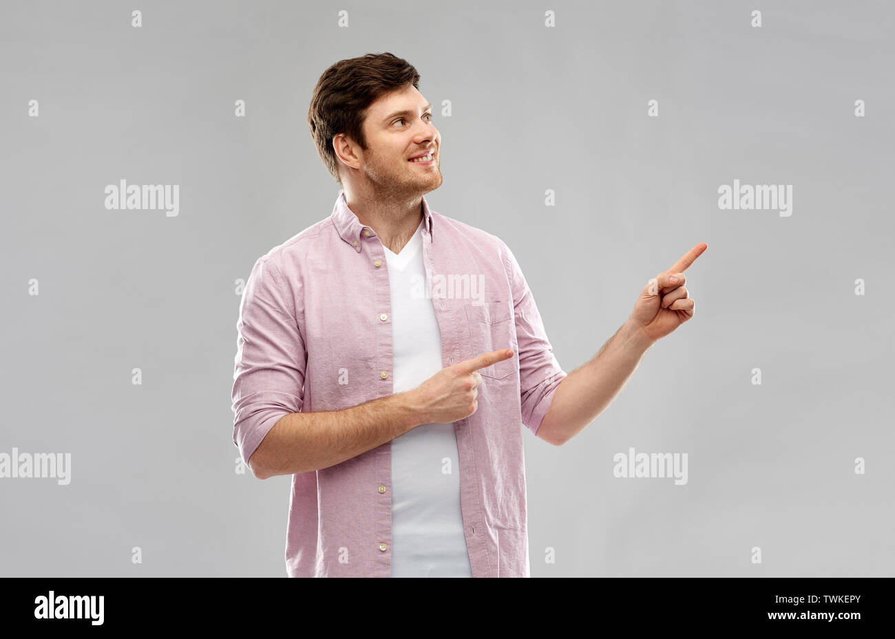 Man showing something hi-res stock photography and images - Alamy