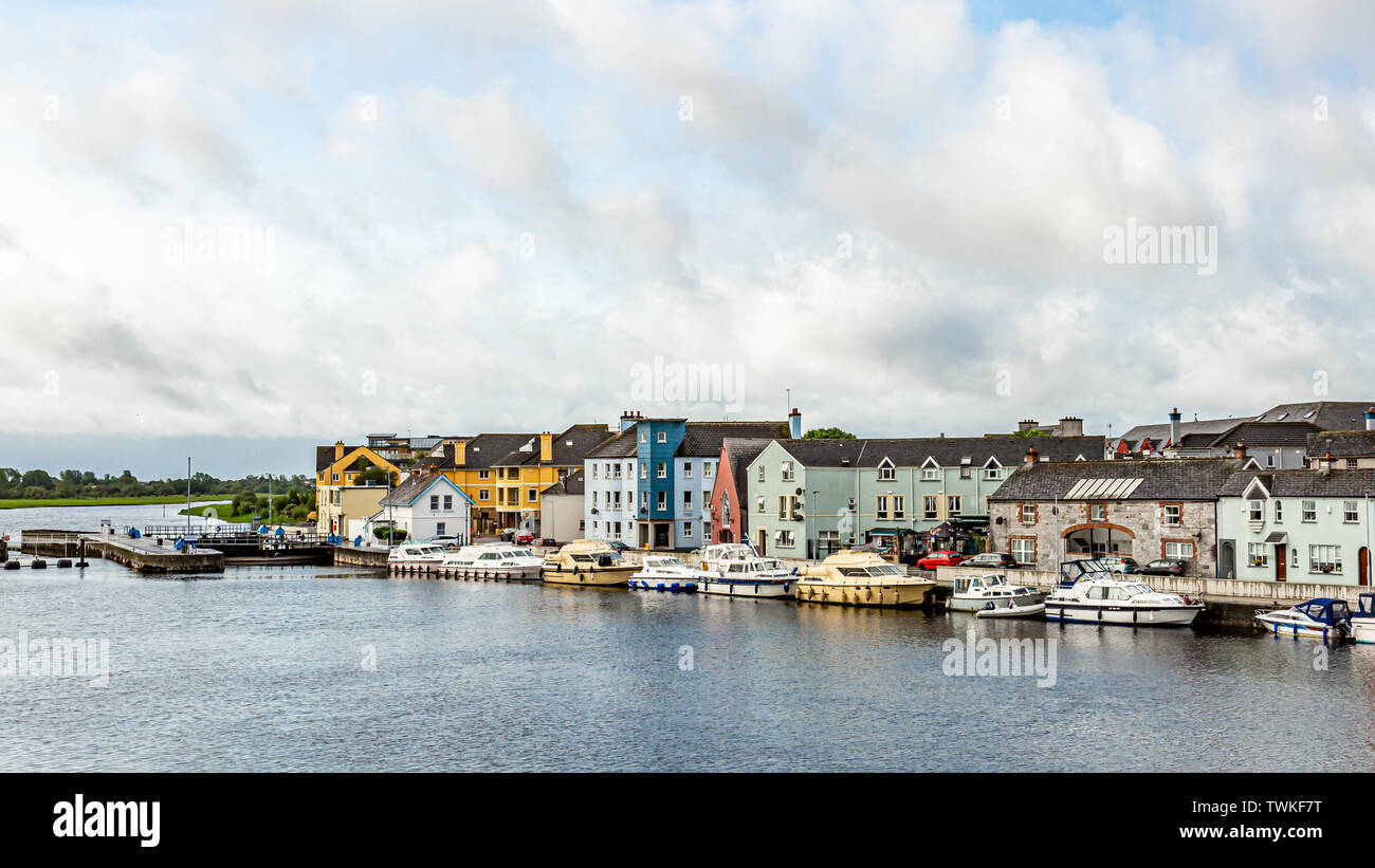Athlone and river shannon hi-res stock photography and images - Alamy