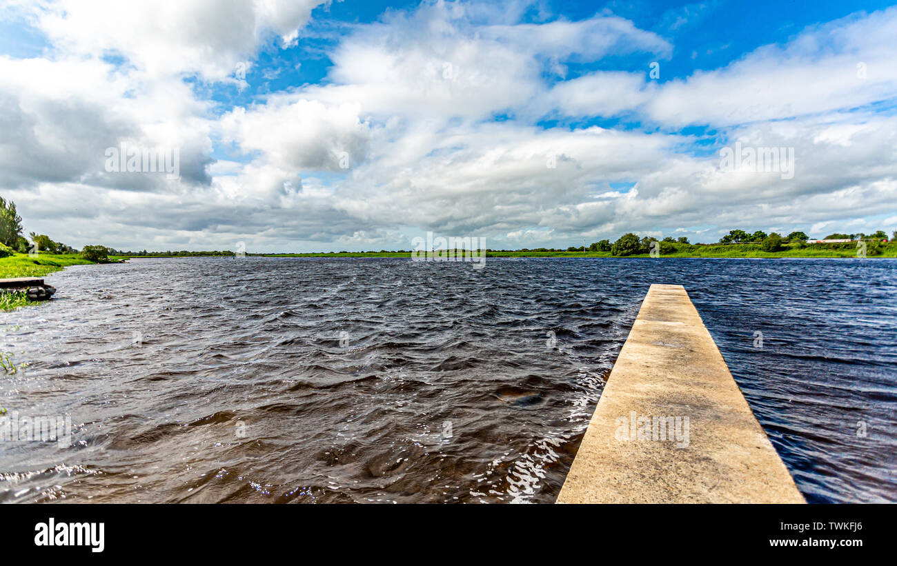 Shannon Town Ireland Stock Photos & Shannon Town Ireland Stock Images ...