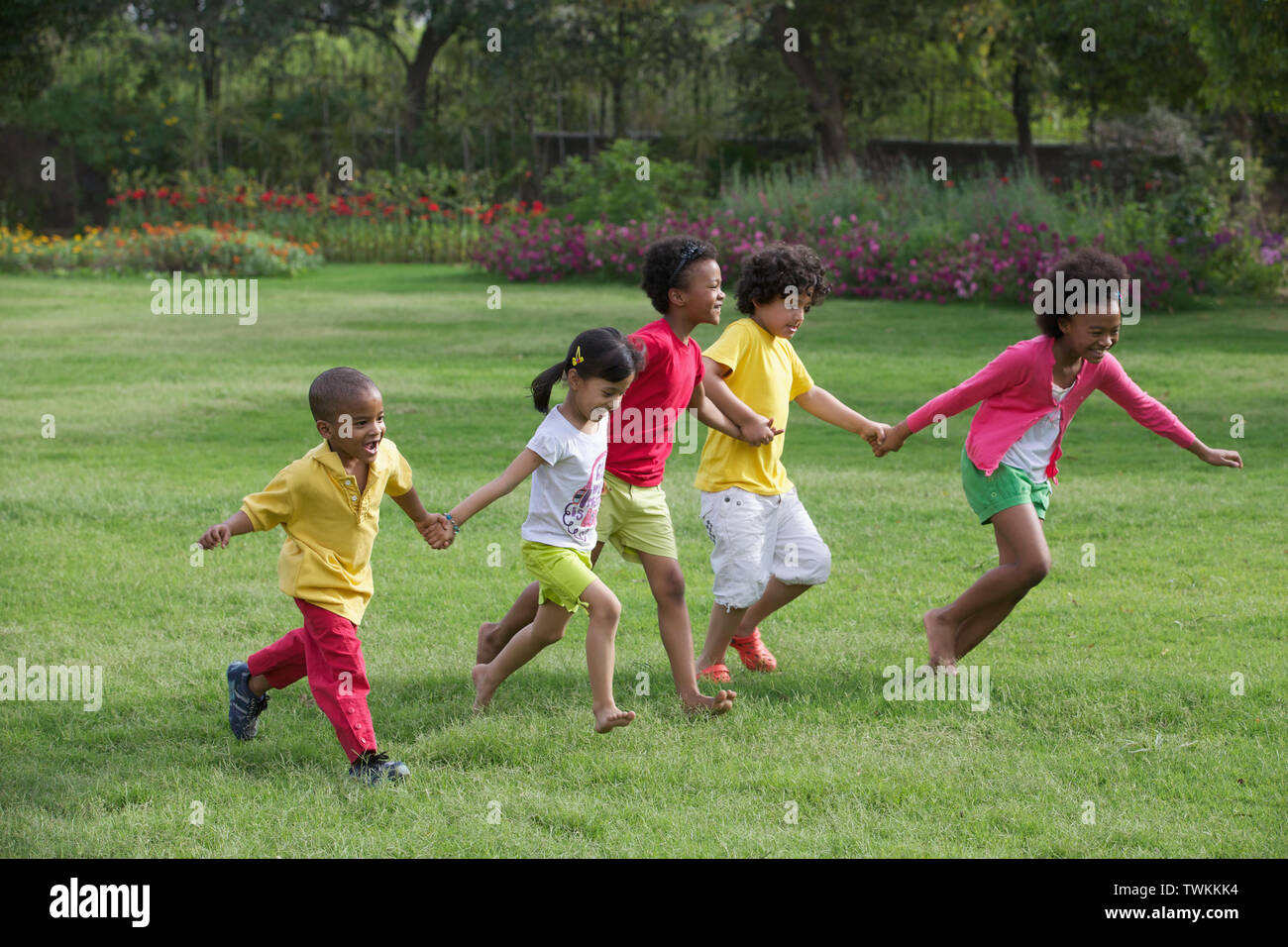 Indian girls playing games in hi-res stock photography and images - Alamy
